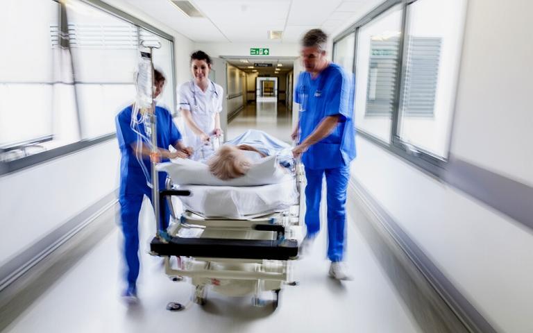 Geriatrische Patienten in der Notaufnahme im Krankenhaus